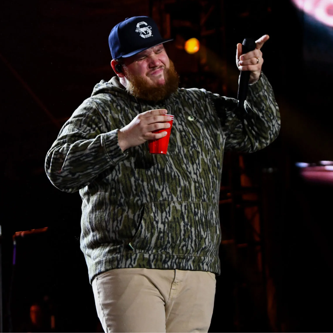 Luke Combs shares a touching letter to his sons Tex Lawrence and Beau ...