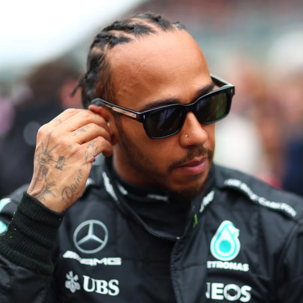 Lewis Hamilton expressed his disappointment at the end of the first day ...