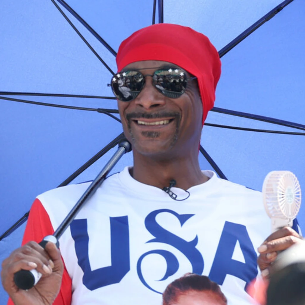 A huge amount. It became known how much Snoop Dogg earns at the ...