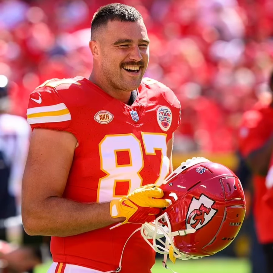 Travis Kelce teases huge announcement after deciding not to retire from the NFL - News