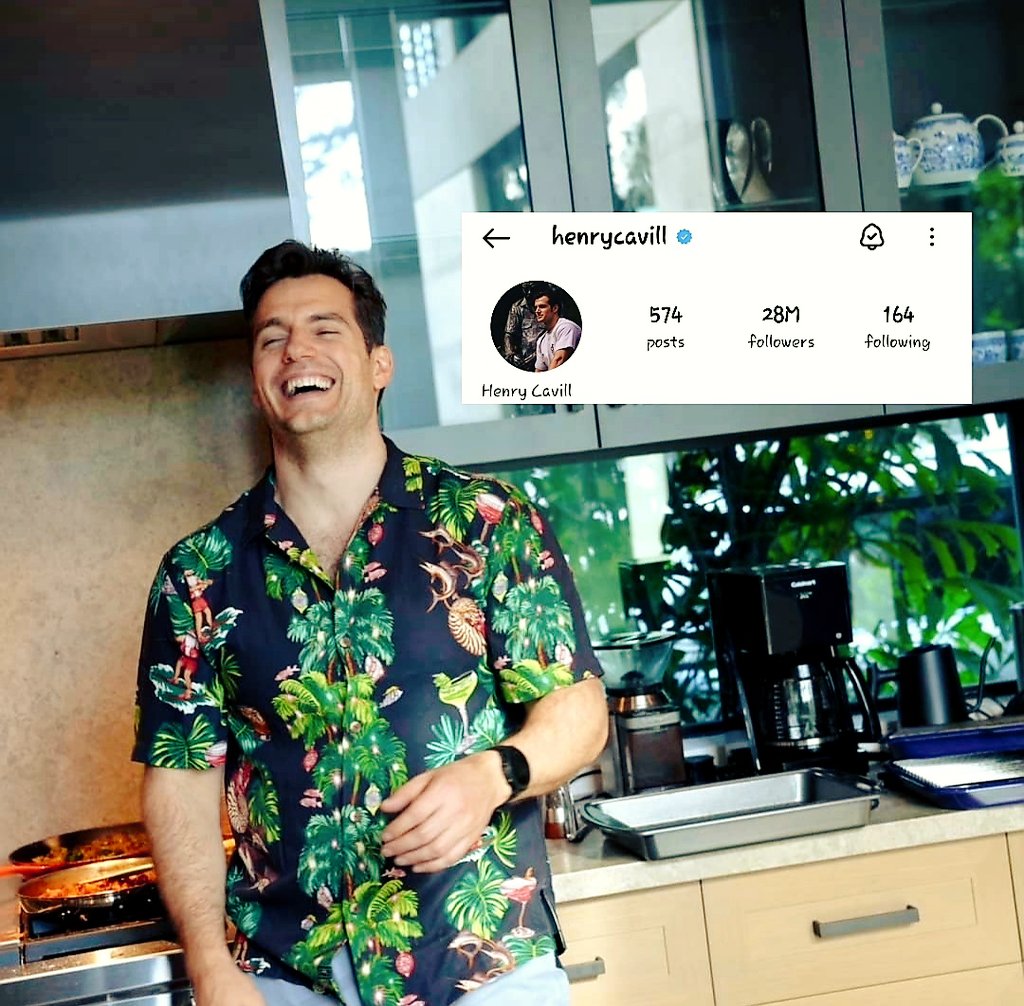 Henry Cavill has officially crossed 28 MILLION followers! - News